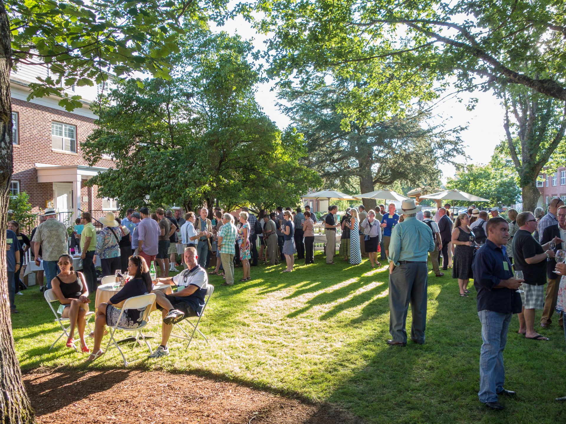72 Pinot Noirs on a Sunny Afternoon: Tasting at IPNC 2014 : Vinography
